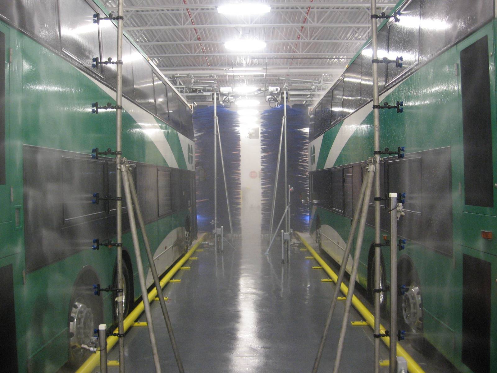 Fleet Wash Systems | Commercial Fleet Cleaning Equipment