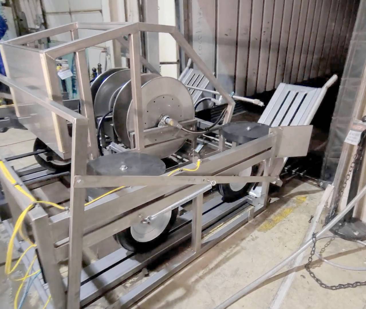 Fleet Washing Equipment - Tailored for Large Commercial Fleets